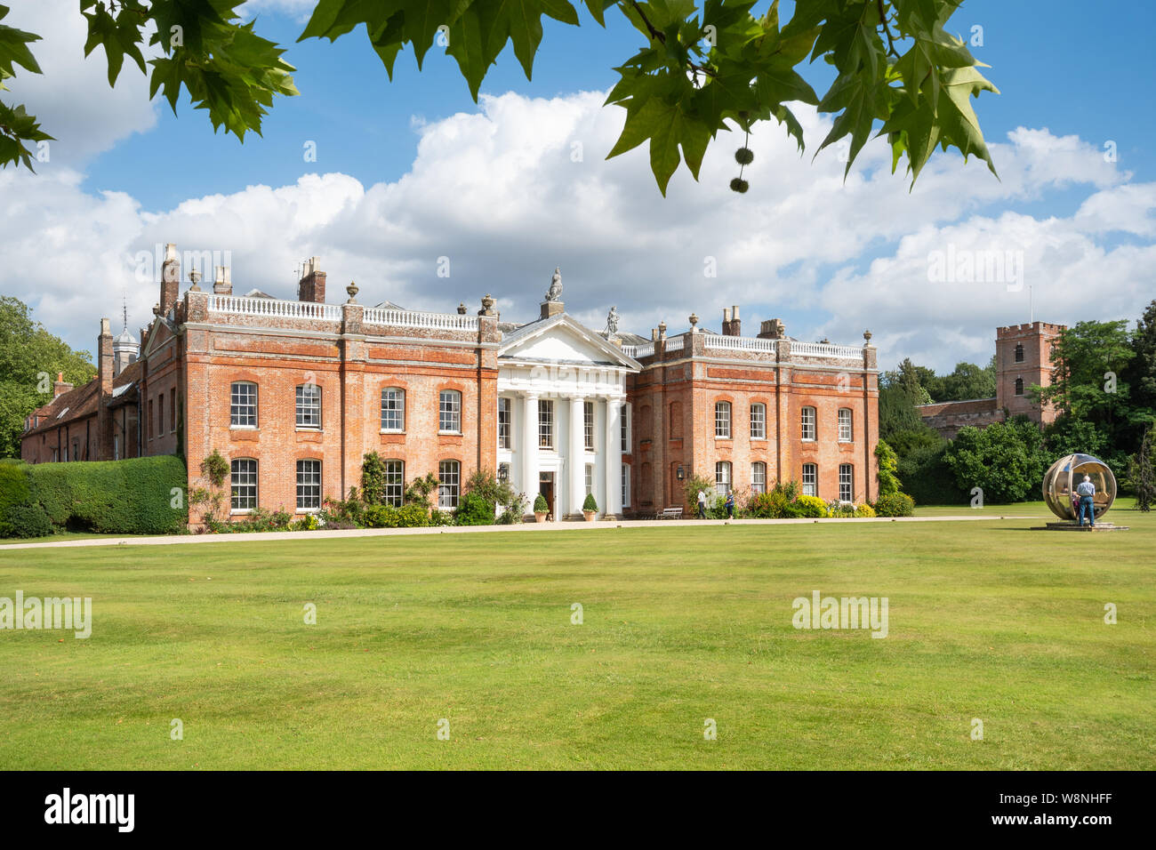 Avington park hampshire hi-res stock photography and images - Alamy
