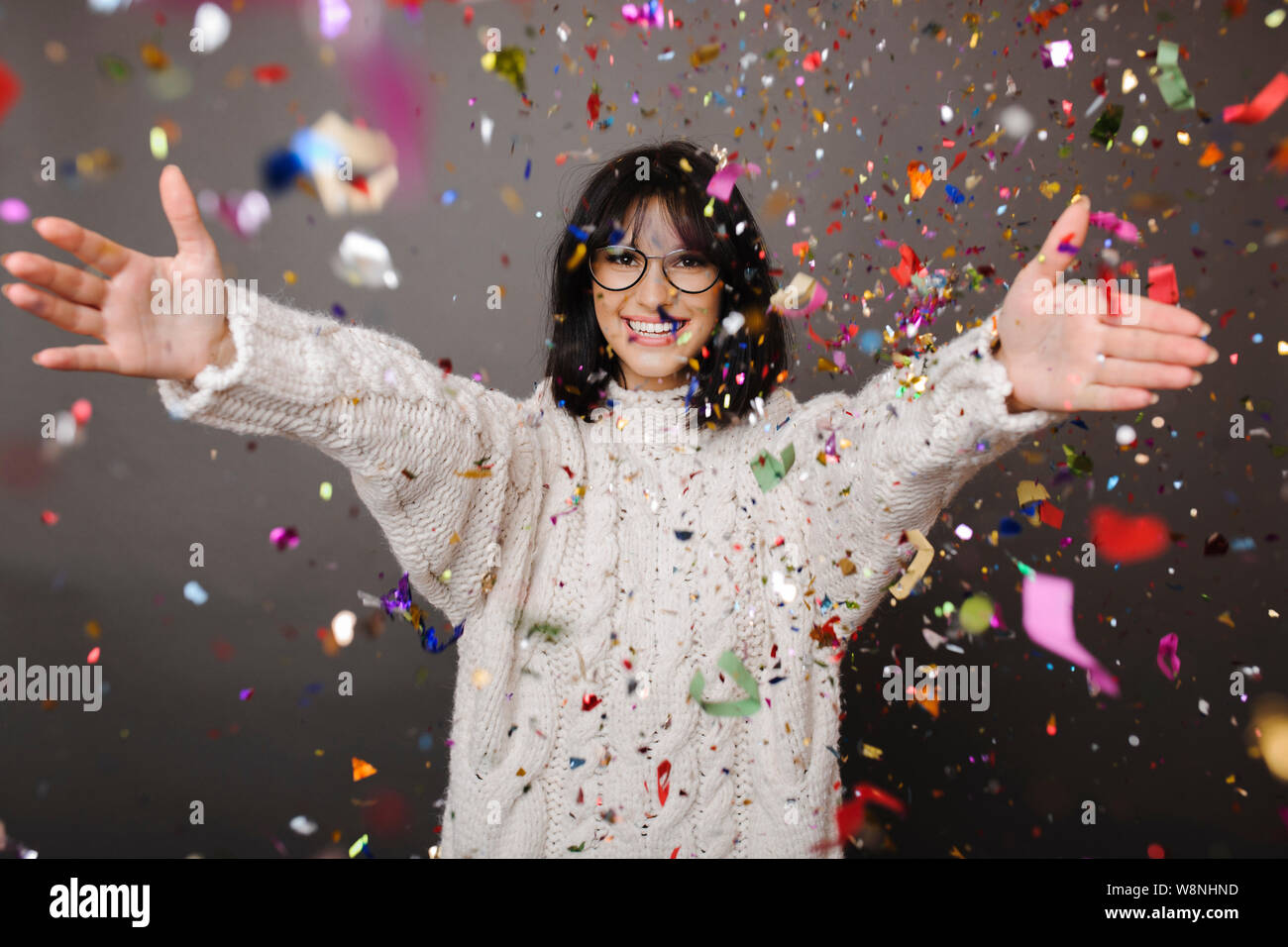 Hands apart hi-res stock photography and images - Alamy