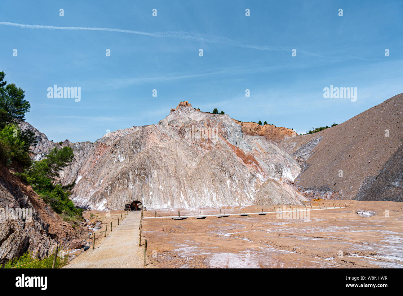 Underground salt deposits hi-res stock photography and images - Alamy