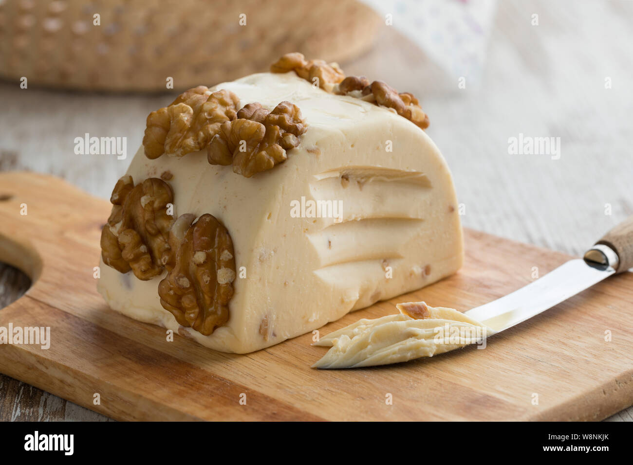 Walnut board hi-res stock photography and images - Alamy