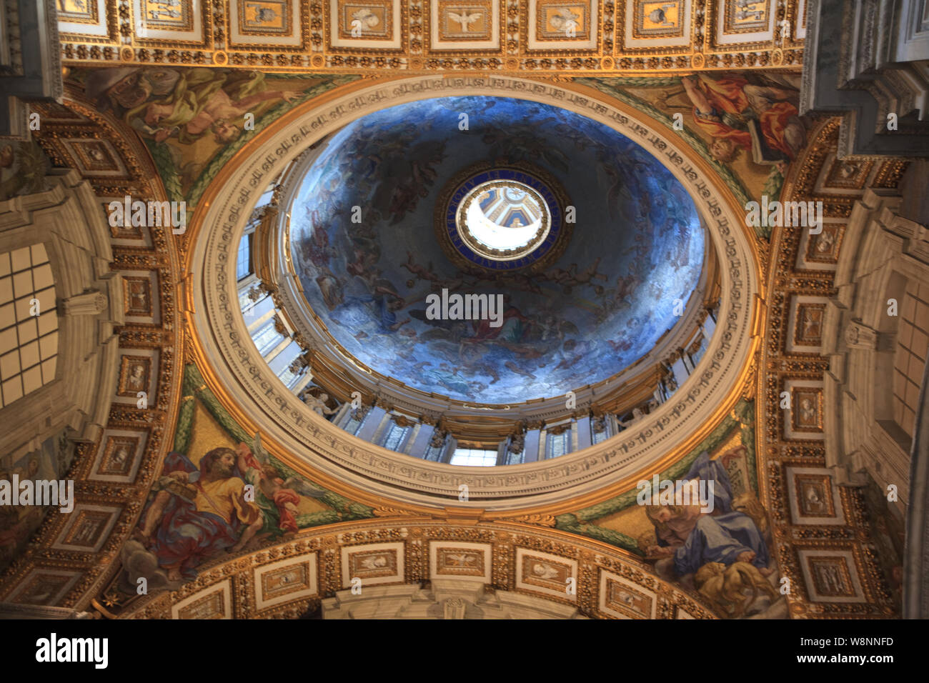 Painted Roman Statues High Resolution Stock Photography and Images - Alamy