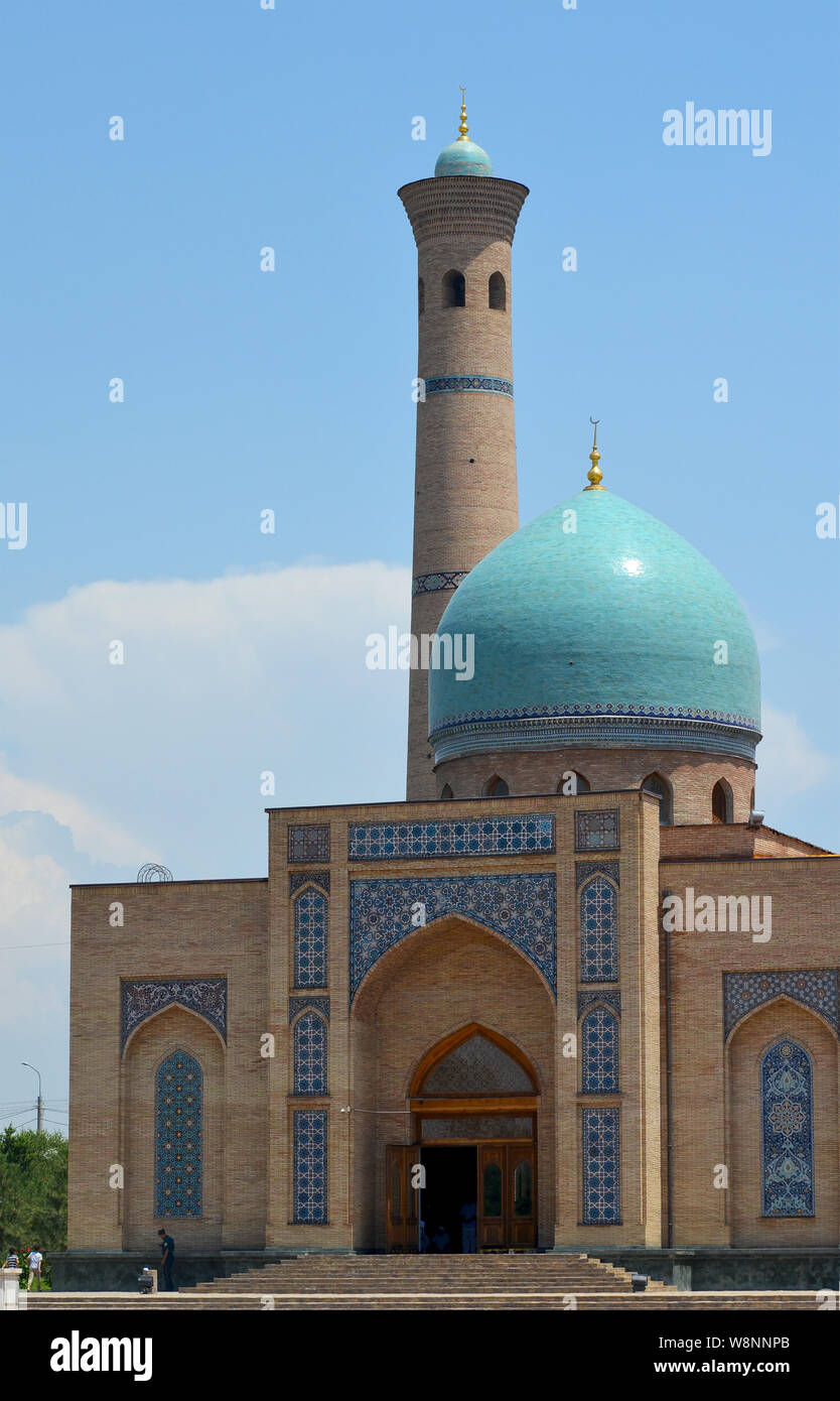 Hast Imam (Hazrati Imam) Square, the main Muslim religious complex of ...