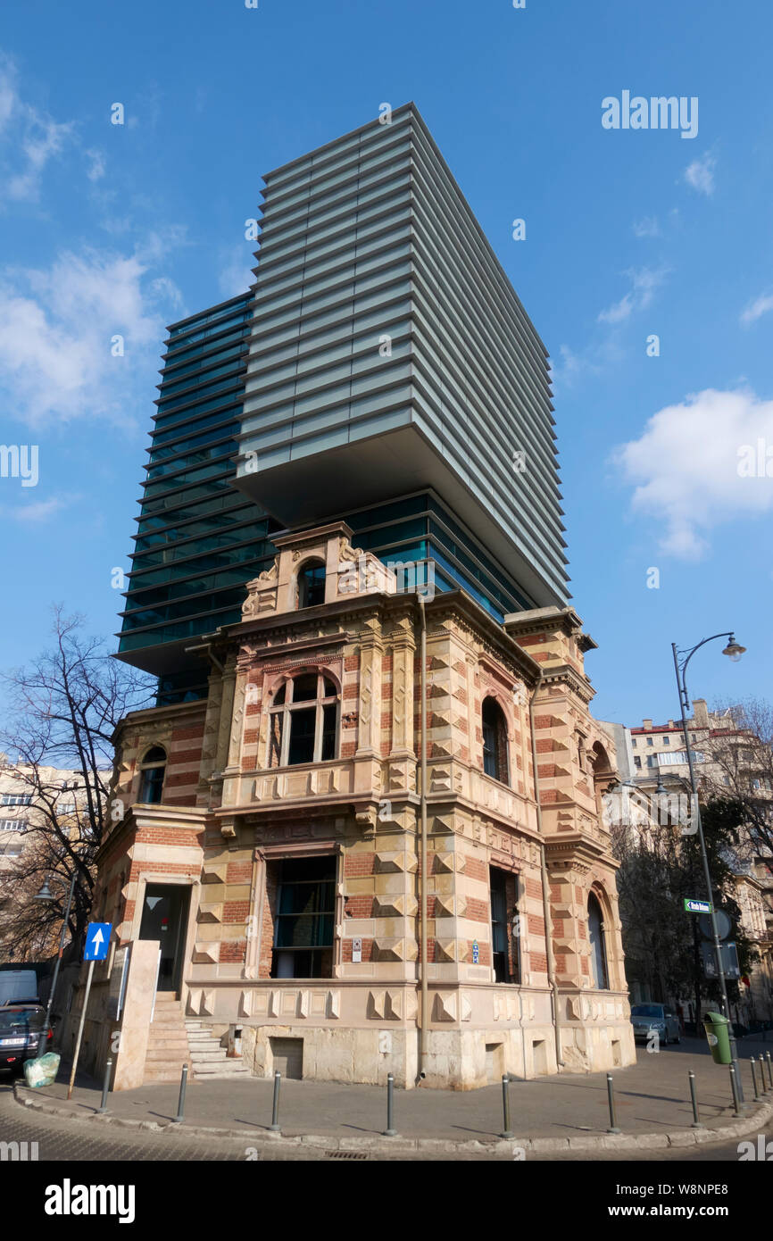 Paucescu building hi-res stock photography and images - Alamy