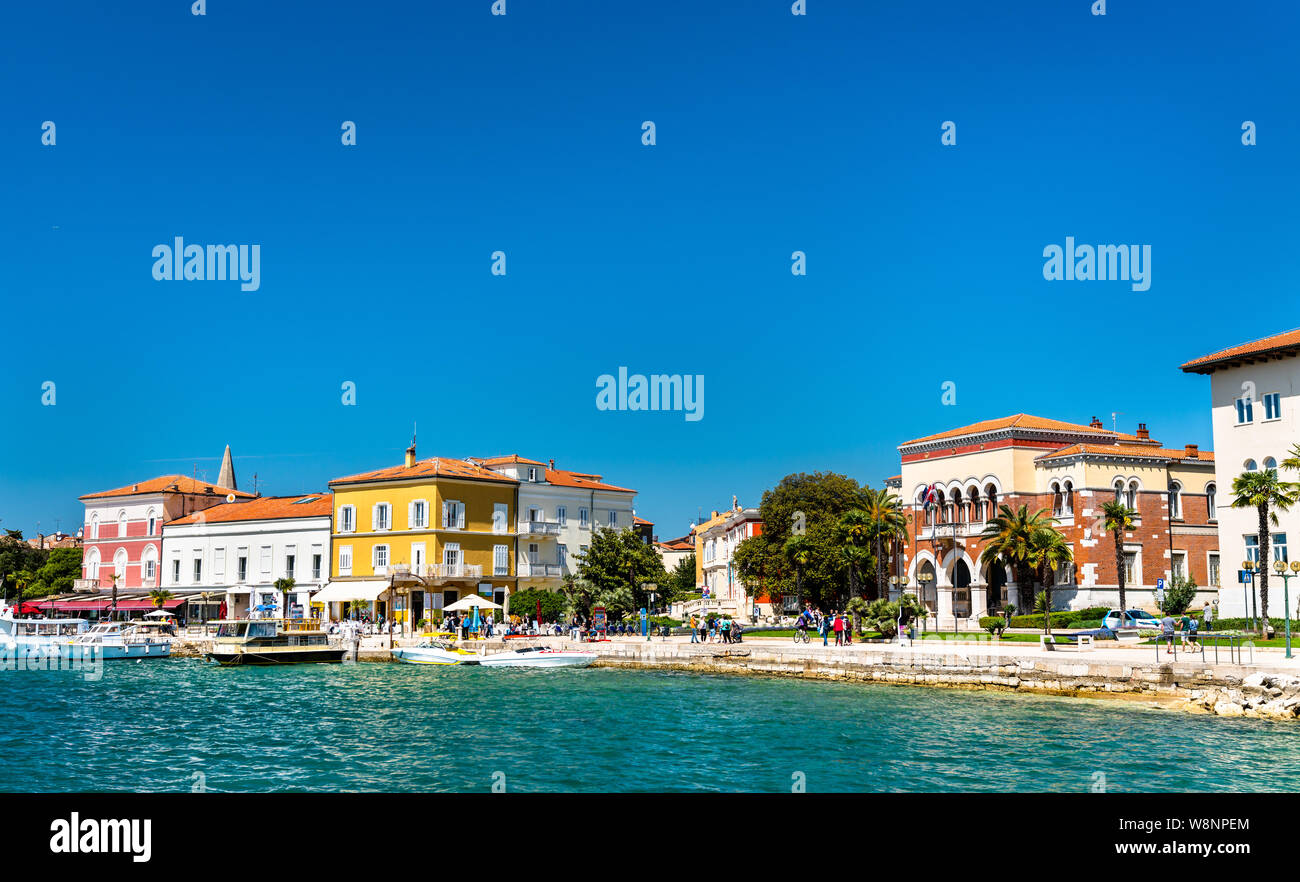 Houses in the old town of Porec, Croatia Stock Photo - Alamy