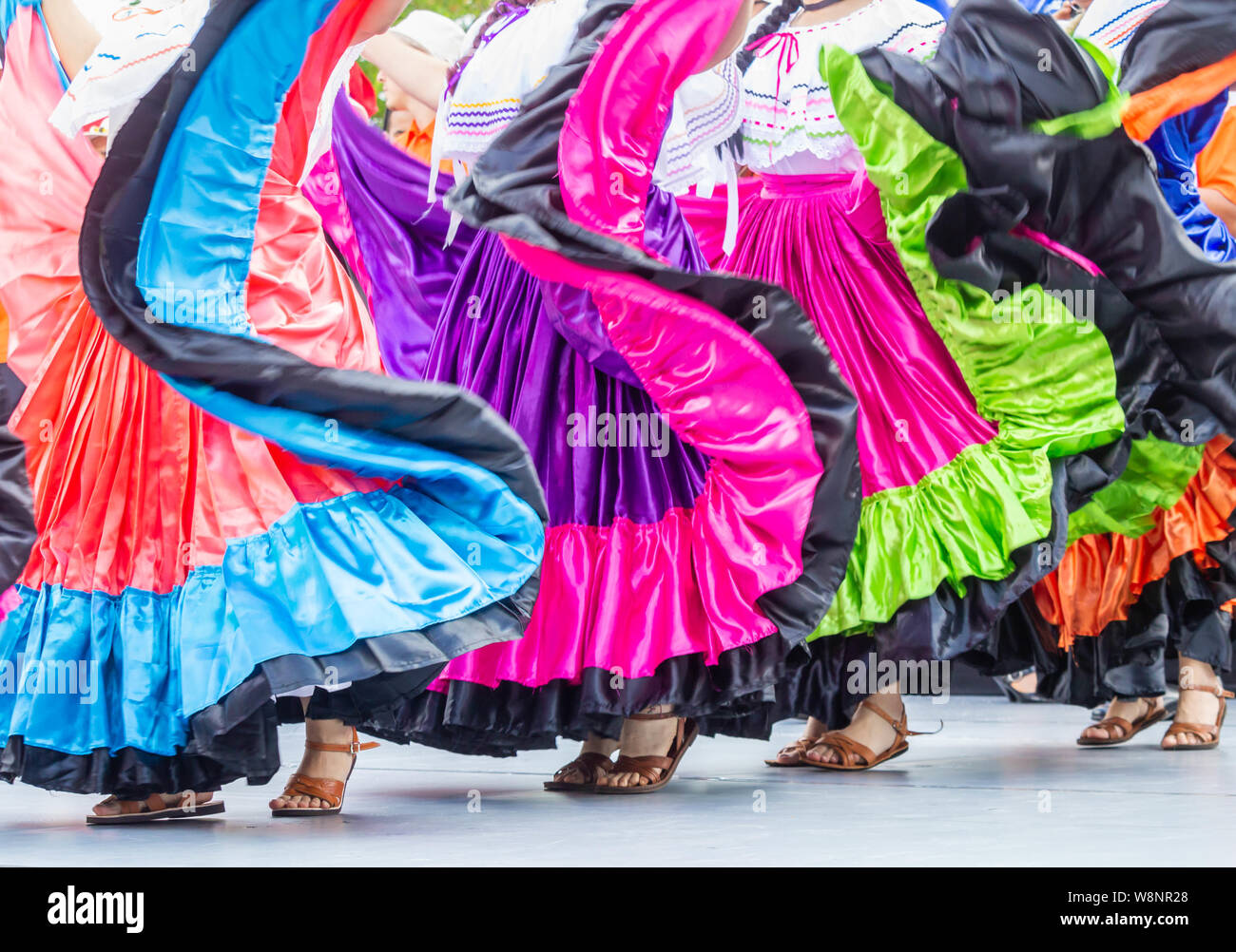 Women dancing costa rica hi-res stock photography and images - Alamy