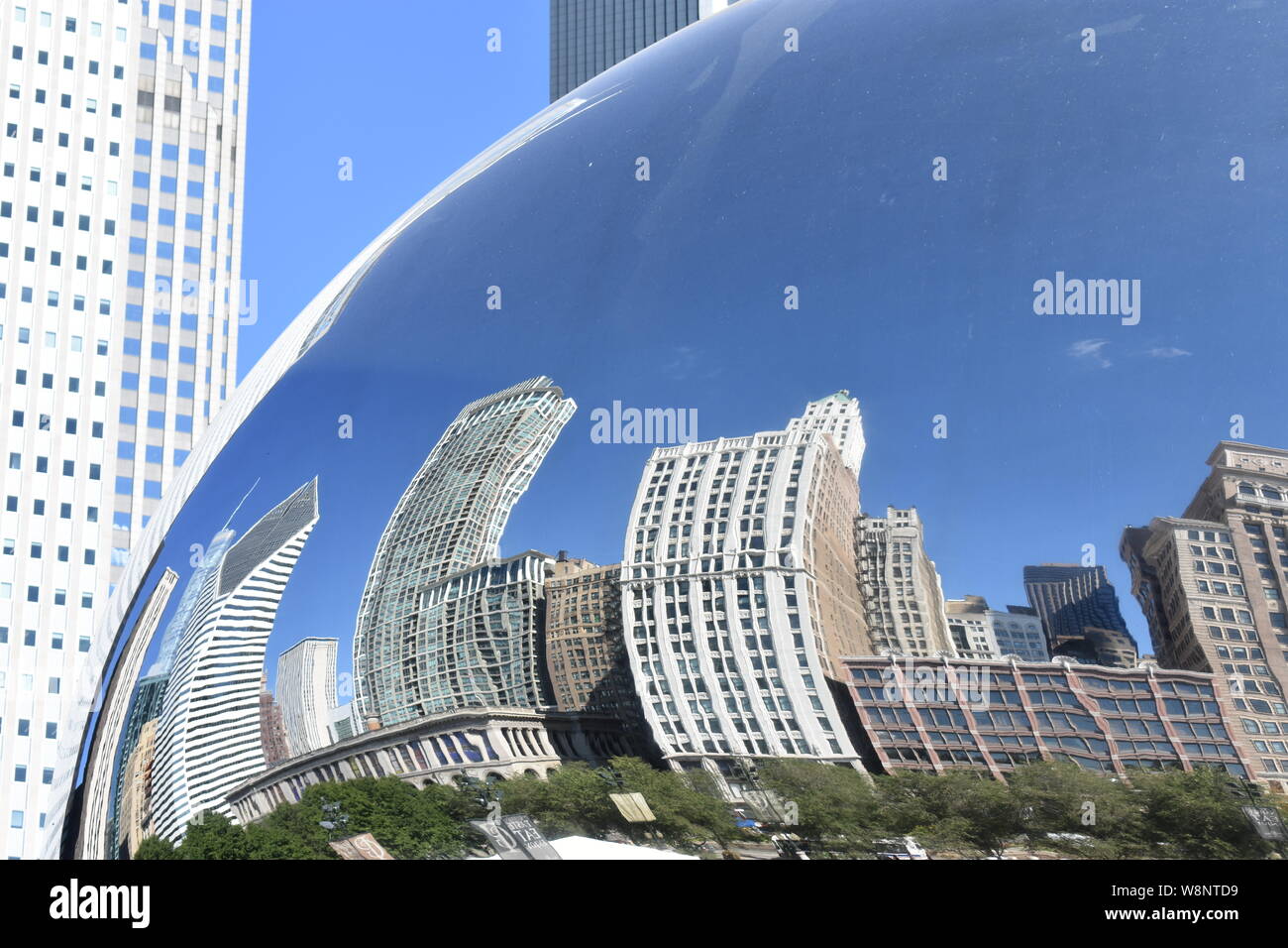 Cloud gate without people hi-res stock photography and images - Alamy