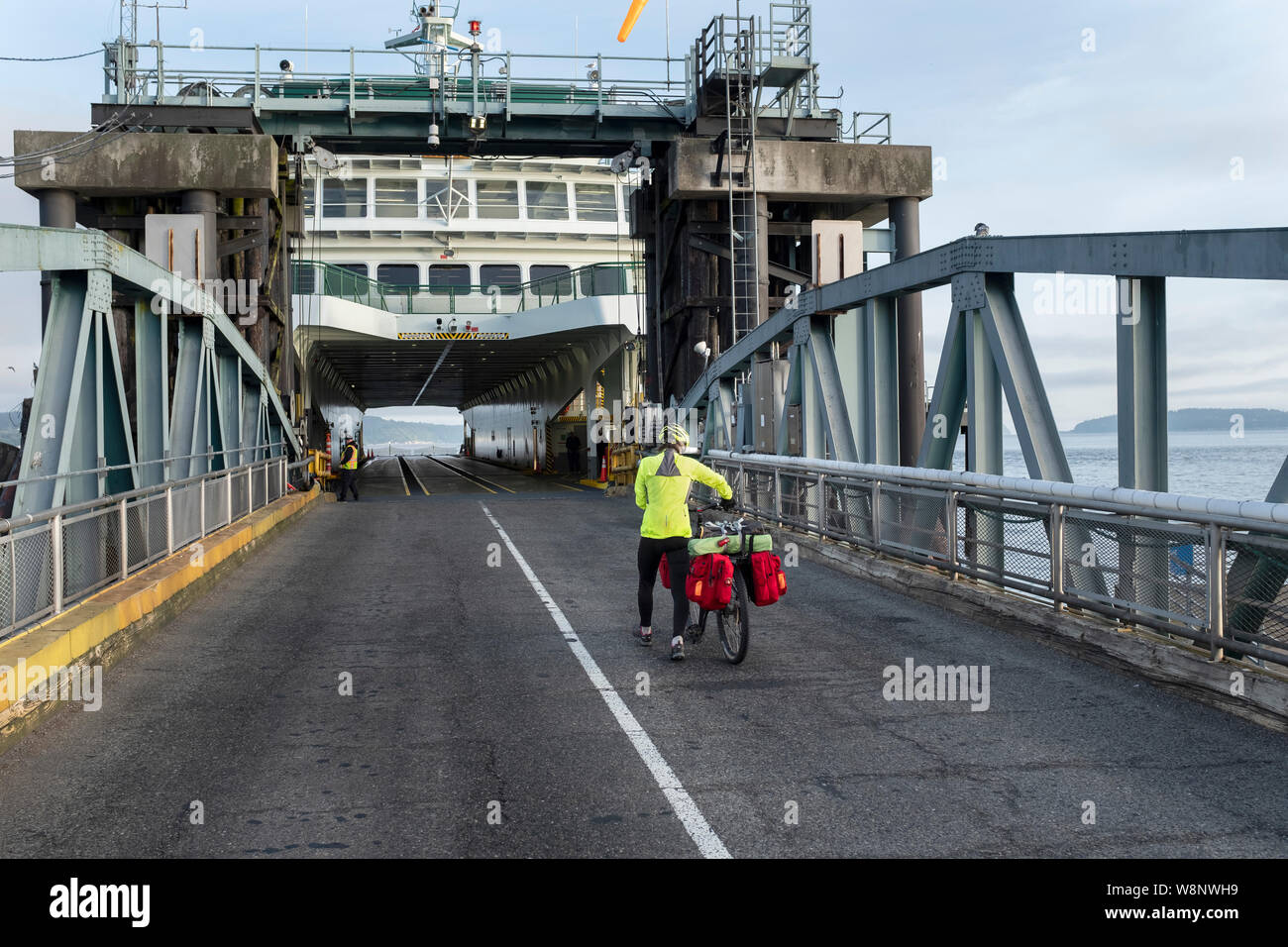 Vélo ferry hi-res stock photography and images - Alamy