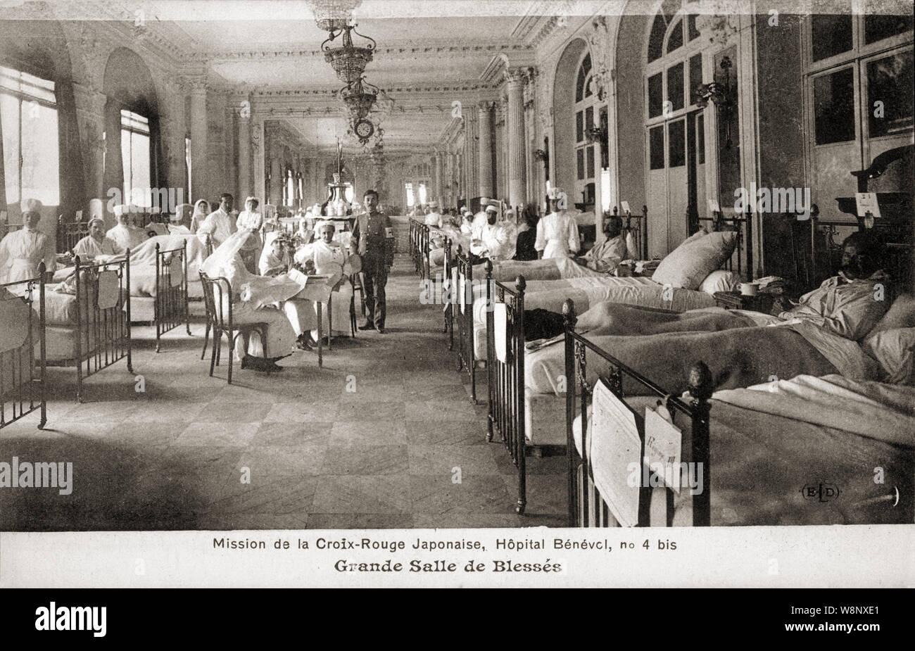 [ 1910s Japan - WWI Japanese Red Cross Mission ] — Wounded soldiers at ...