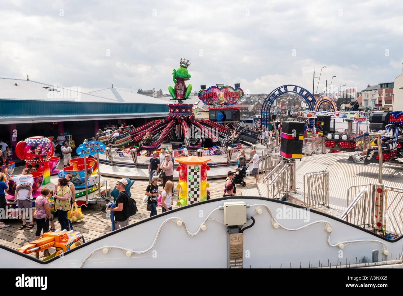 Promenade Scarborough High Resolution Stock Photography and Images - Alamy