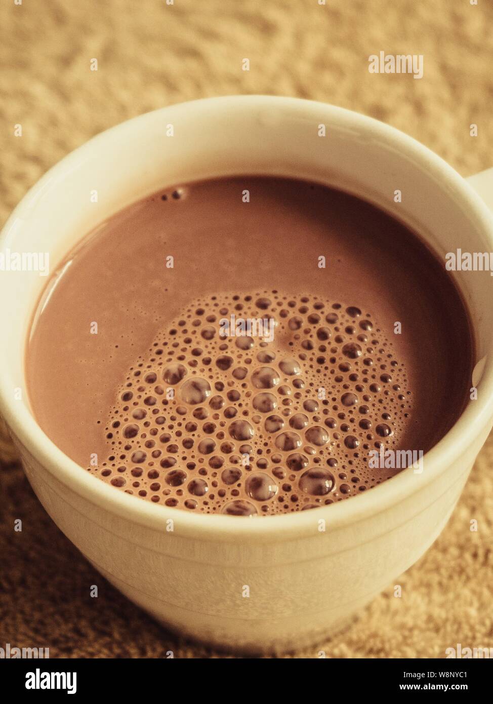 Bubbles hot cocoa hi-res stock photography and images - Alamy
