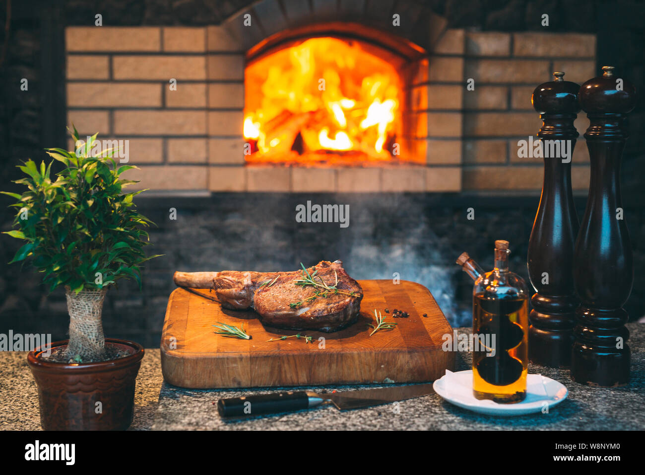 Close up cooking Steak in a stone oven Stock Photo - Alamy