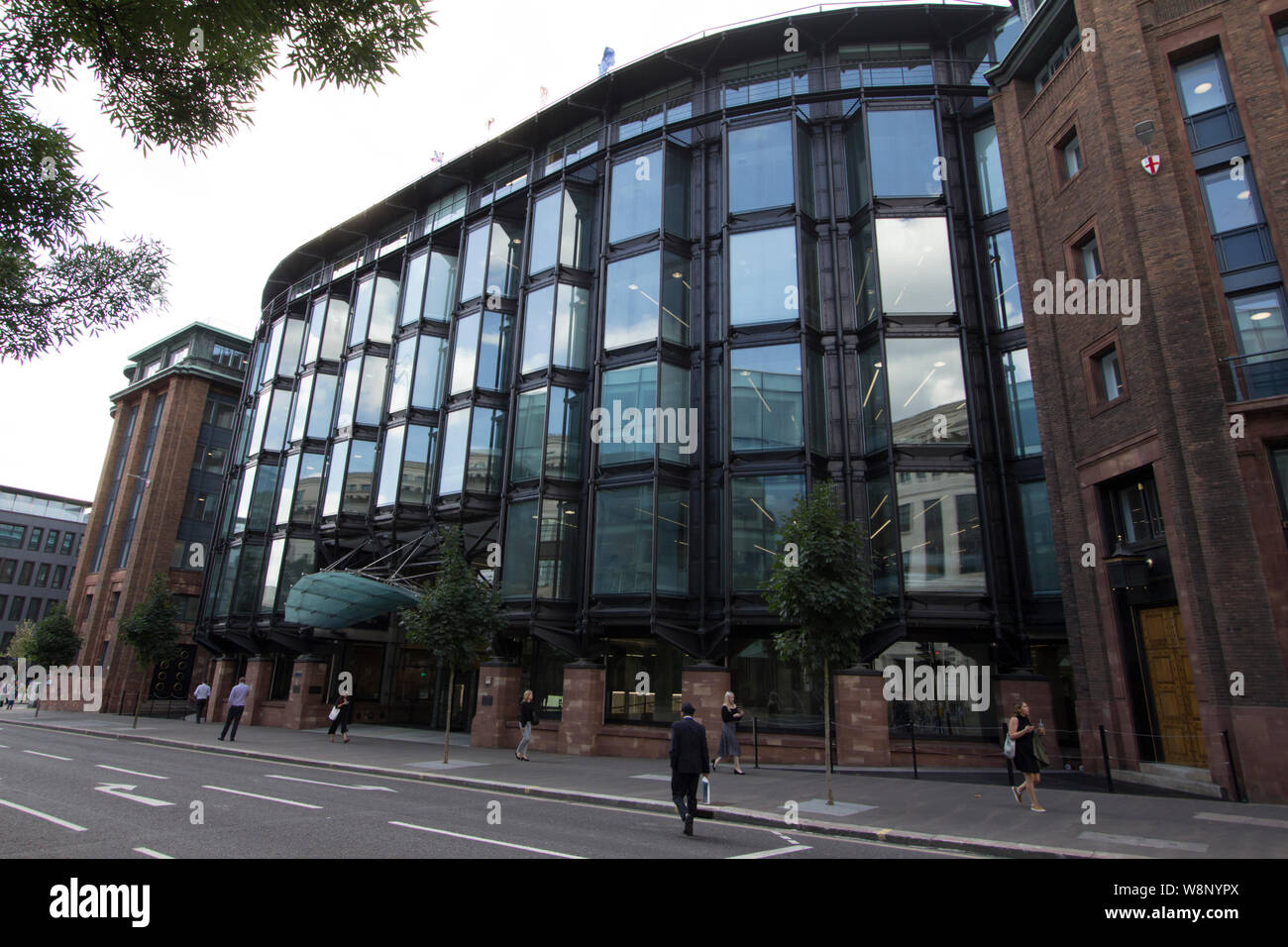 Bracken house financial times hi-res stock photography and images - Alamy