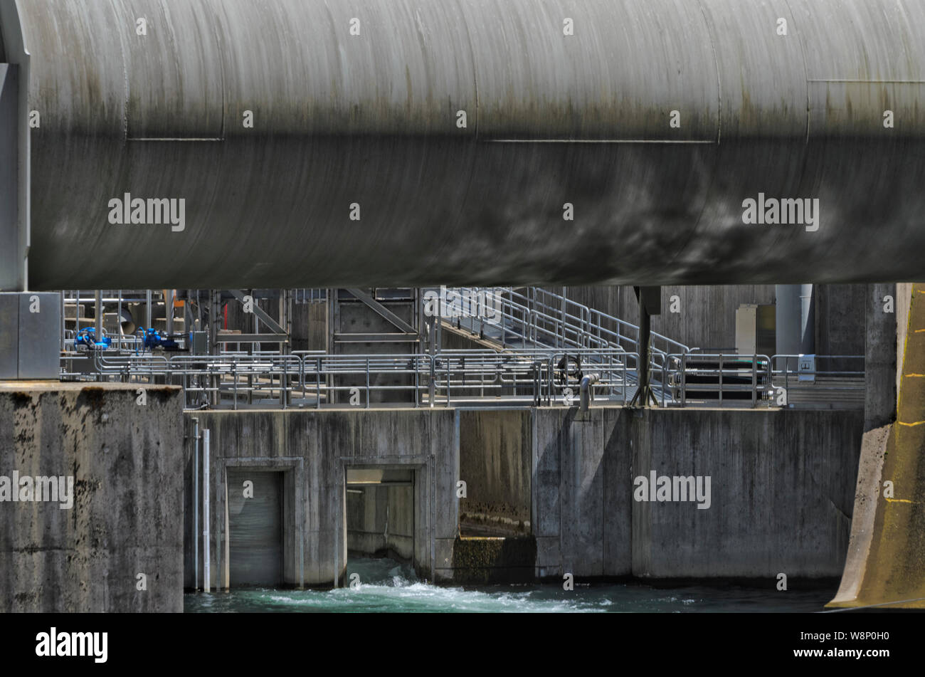 Hydroelectric reservoir on the North Umpqua River in the Umpqua ...