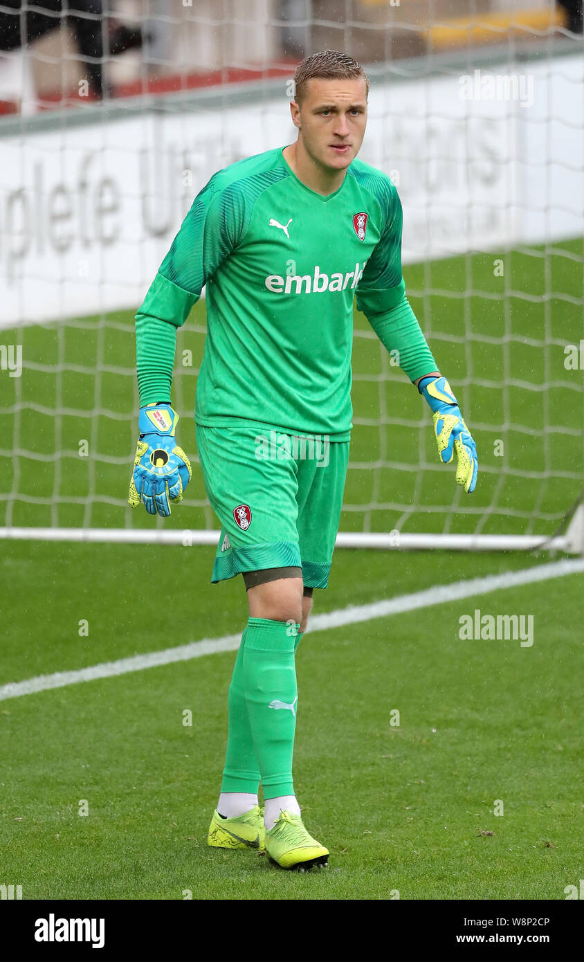 Rotherham United goalkeeper Daniel Iversen Stock Photo - Alamy