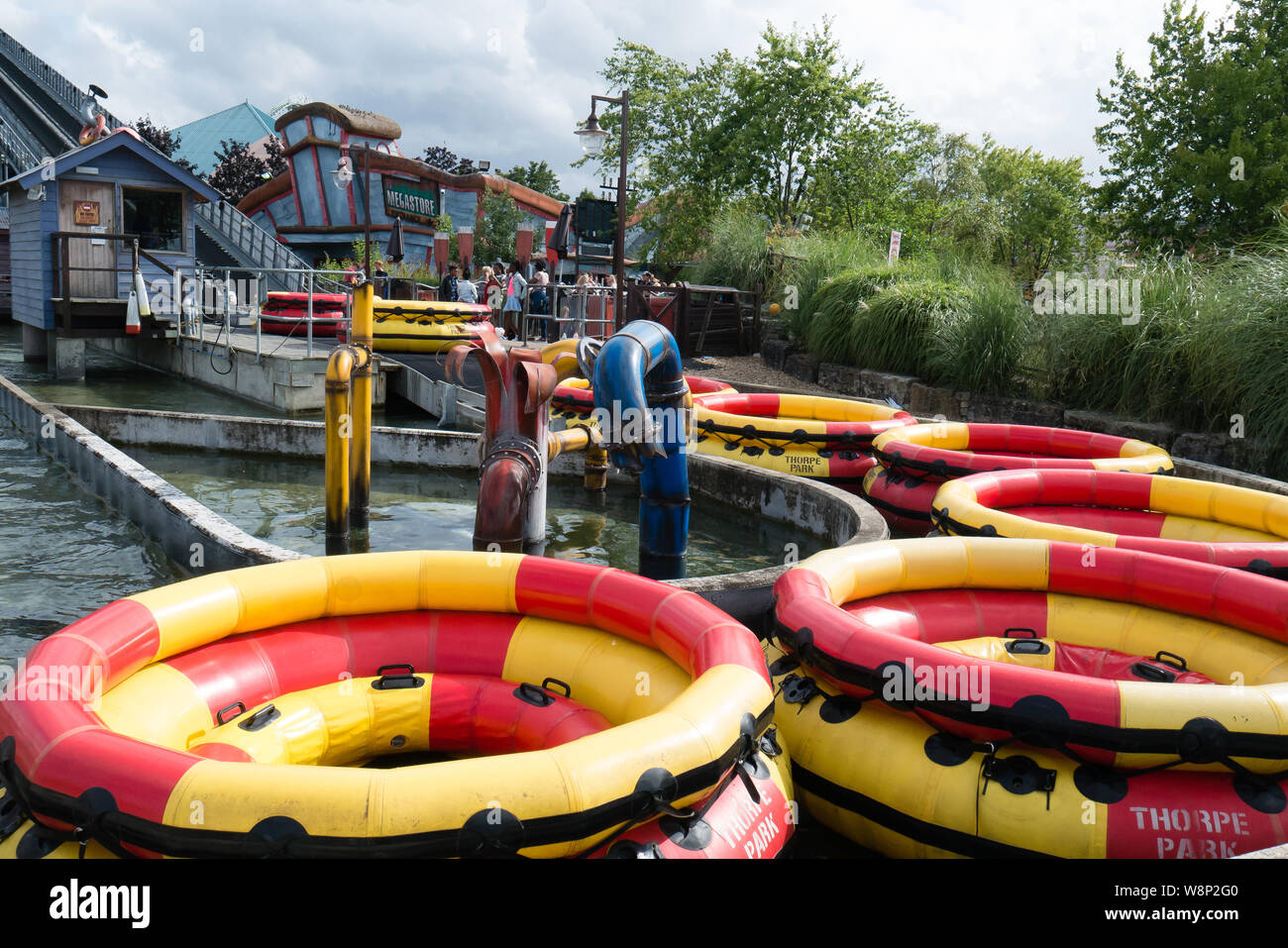 Thorpe park hi-res stock photography and images - Alamy