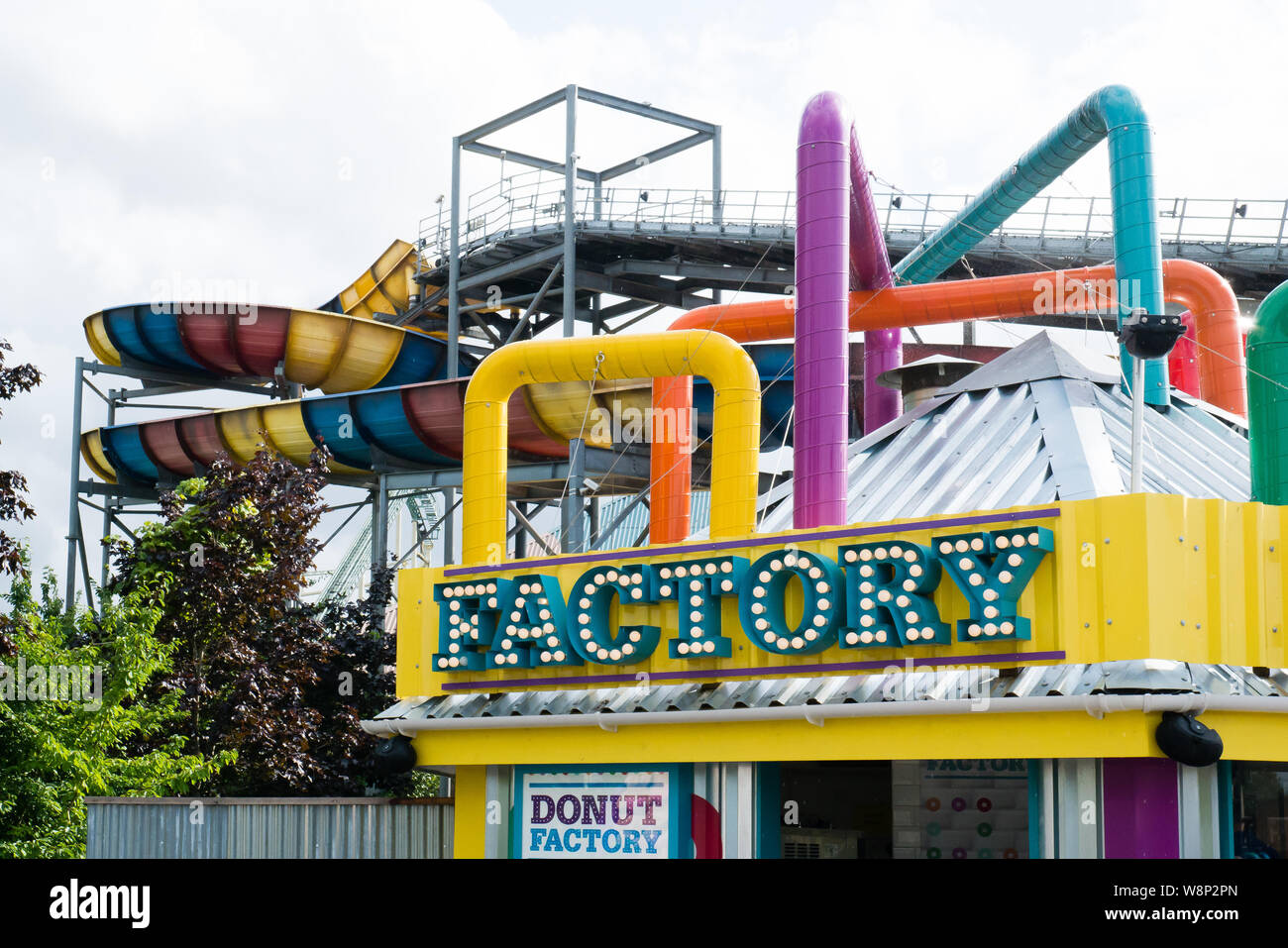 Thorpe park ride hi-res stock photography and images - Alamy