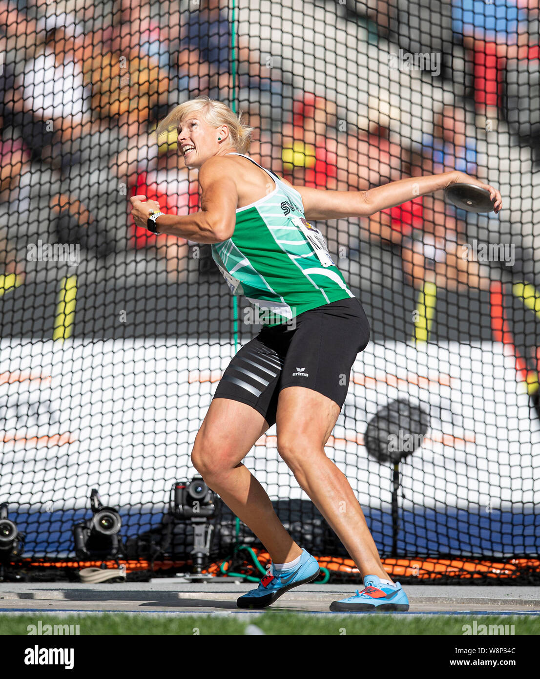 Nadine MUELLER (MuÌller) (SV Halle) Action, women's final discus throw ...