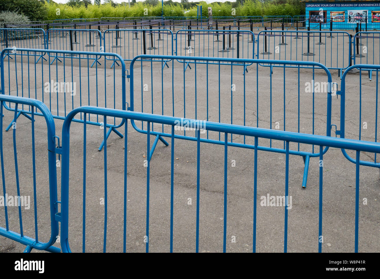 Public barrier hi-res stock photography and images - Alamy