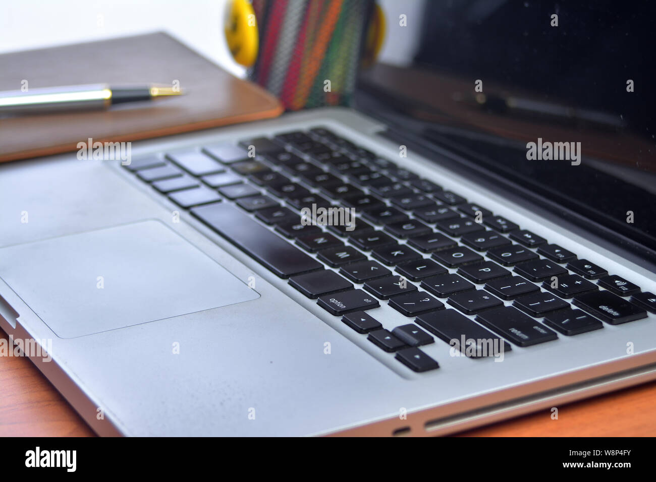 Laptop tapping hi-res stock photography and images - Alamy
