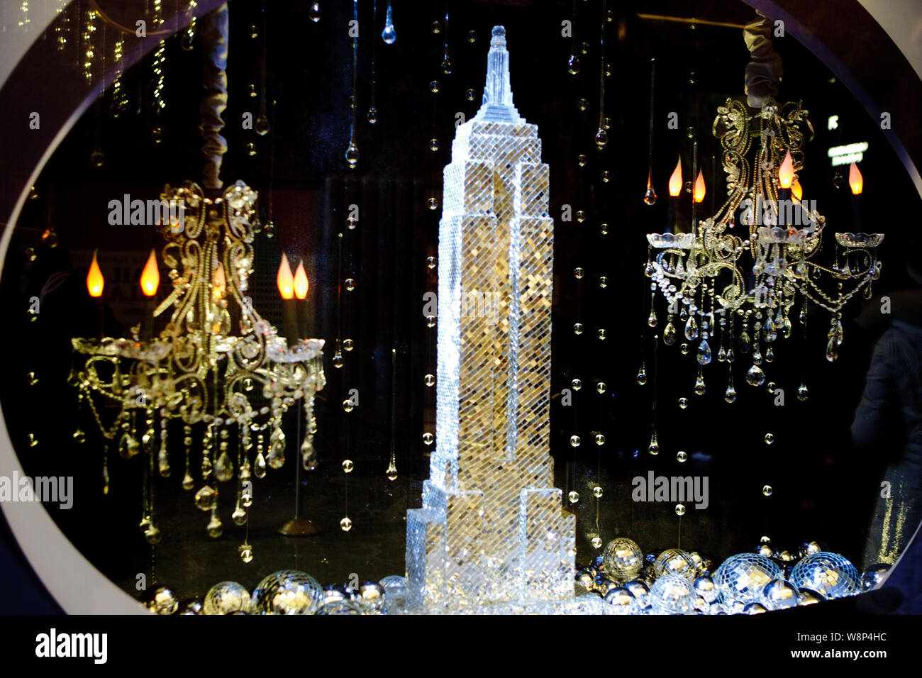 Sparkly building hi-res stock photography and images - Alamy