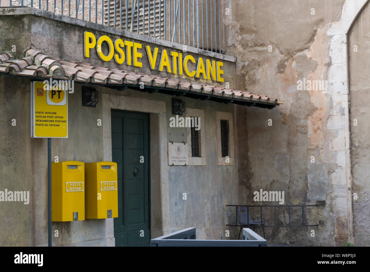 Post office in Vatican Stock Photo - Alamy
