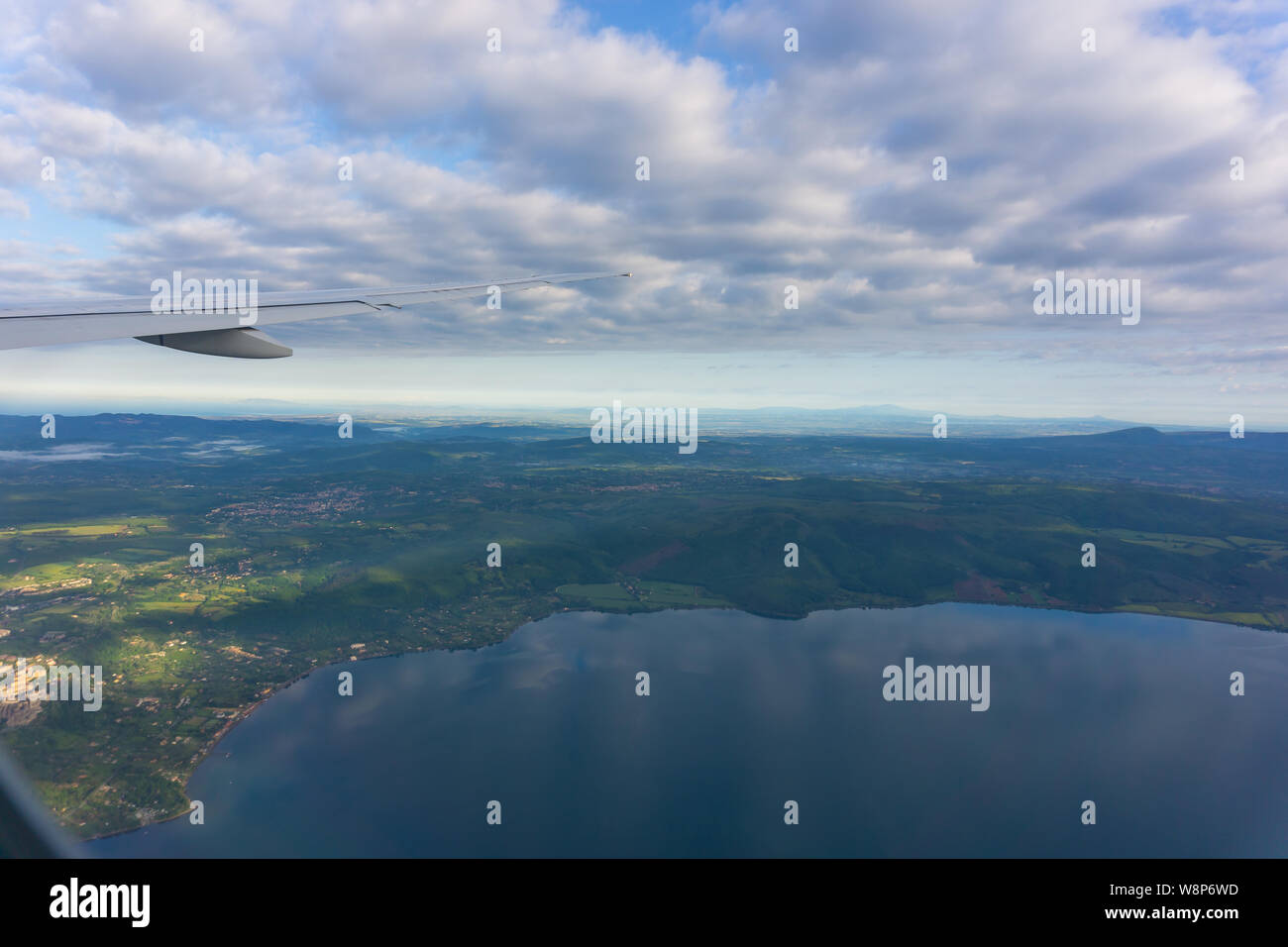 Plane over rome hi-res stock photography and images - Alamy