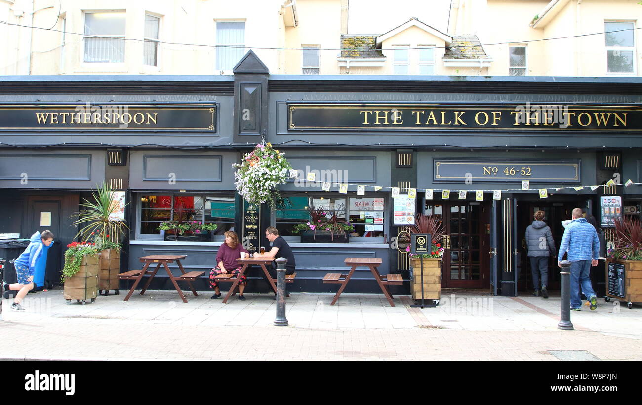 Paignton high street hi-res stock photography and images - Alamy