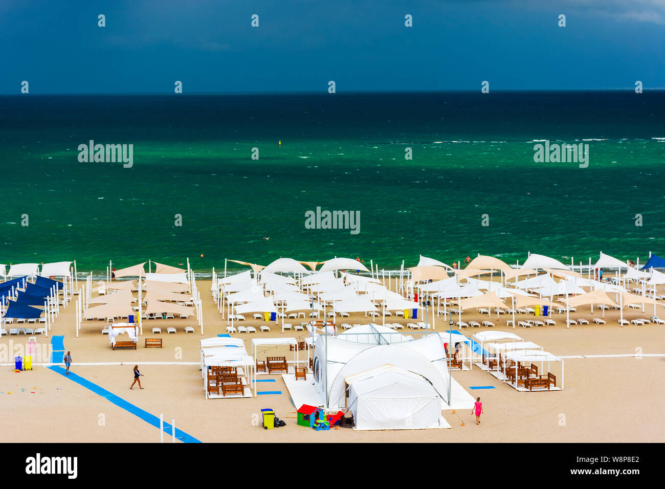 Faleza nord hi-res stock photography and images - Alamy