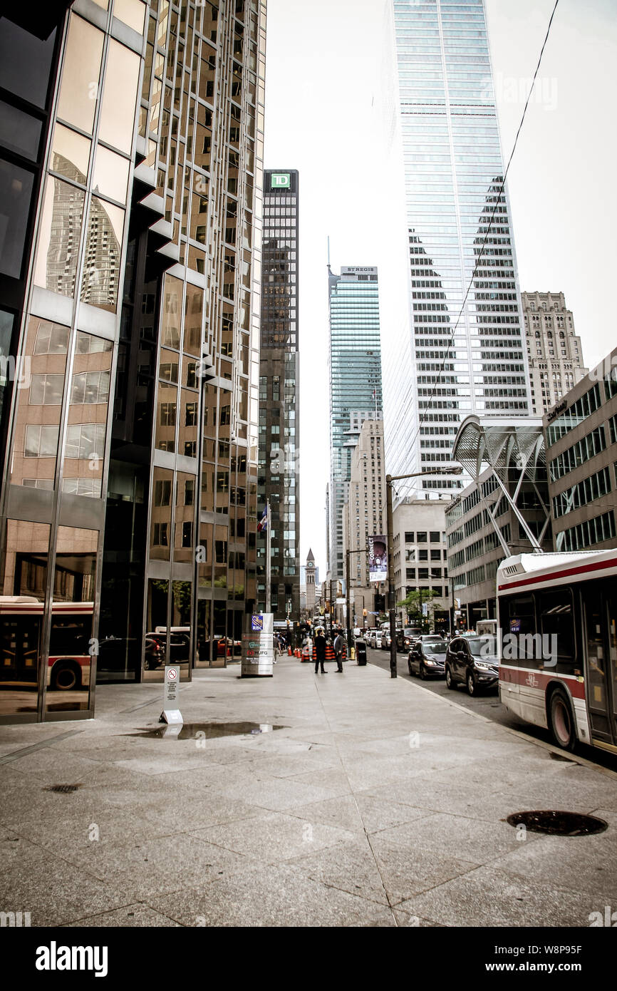 Toronto streets hi-res stock photography and images - Alamy
