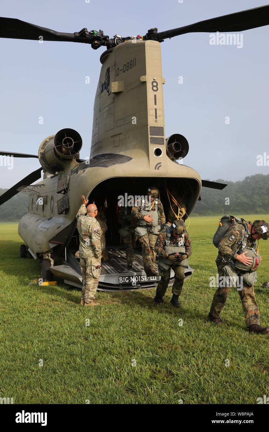 126th army aviation battalion hi-res stock photography and images - Alamy