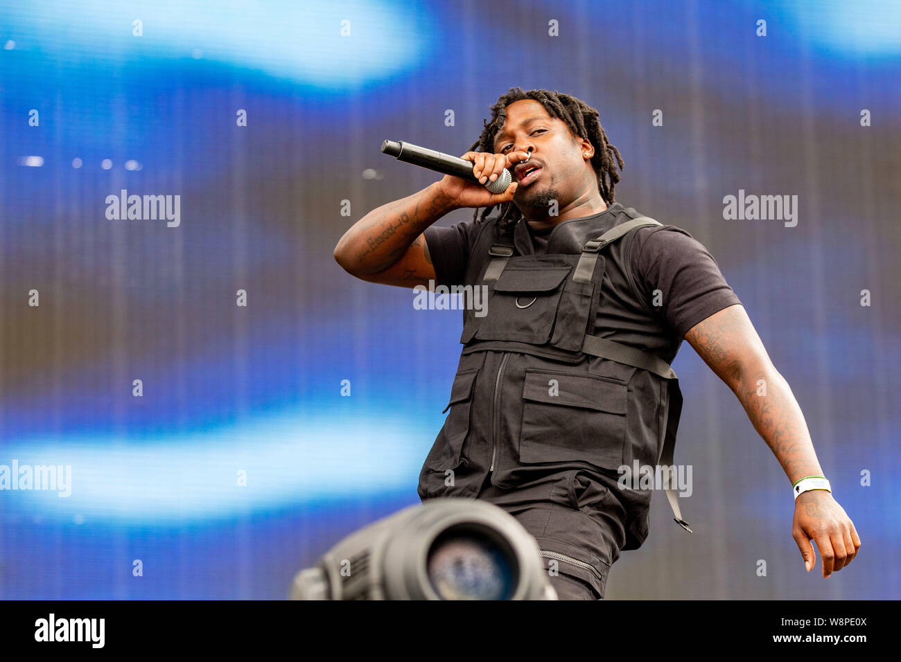 Allblack hi-res stock photography and images - Alamy