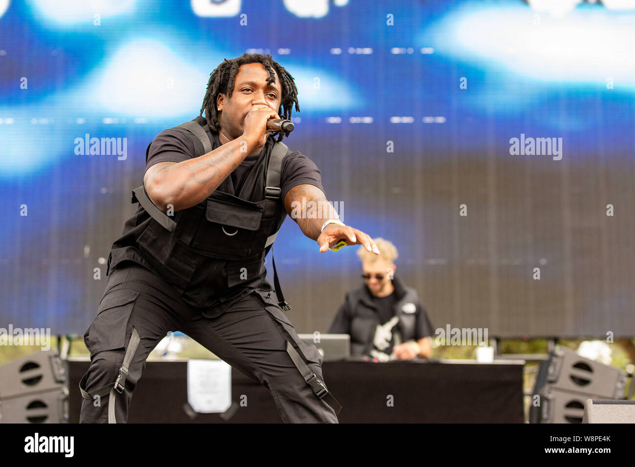 Allblack hi-res stock photography and images - Alamy
