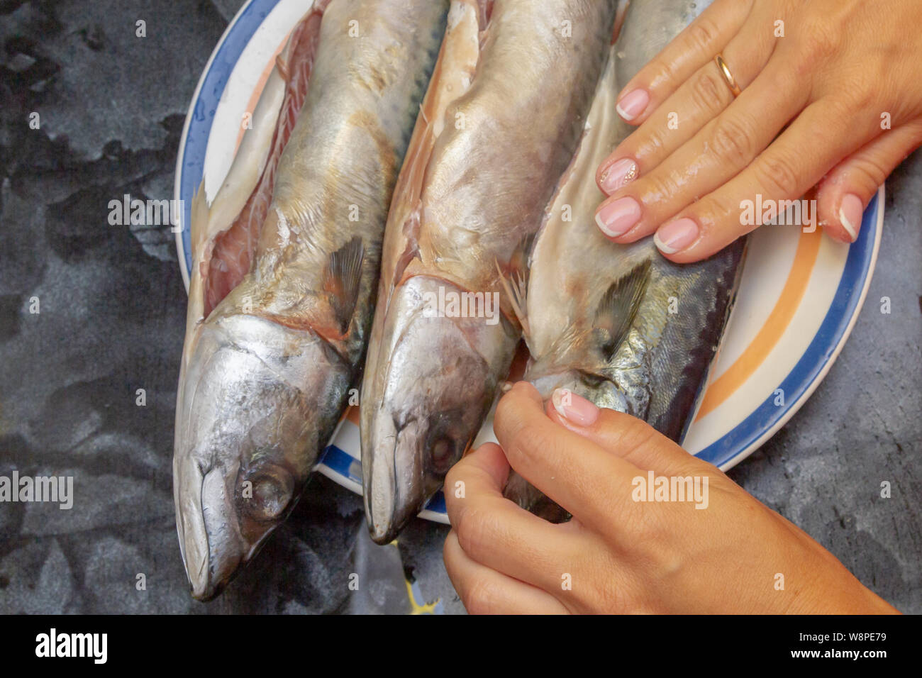 Marinating fish baking hi-res stock photography and images - Alamy