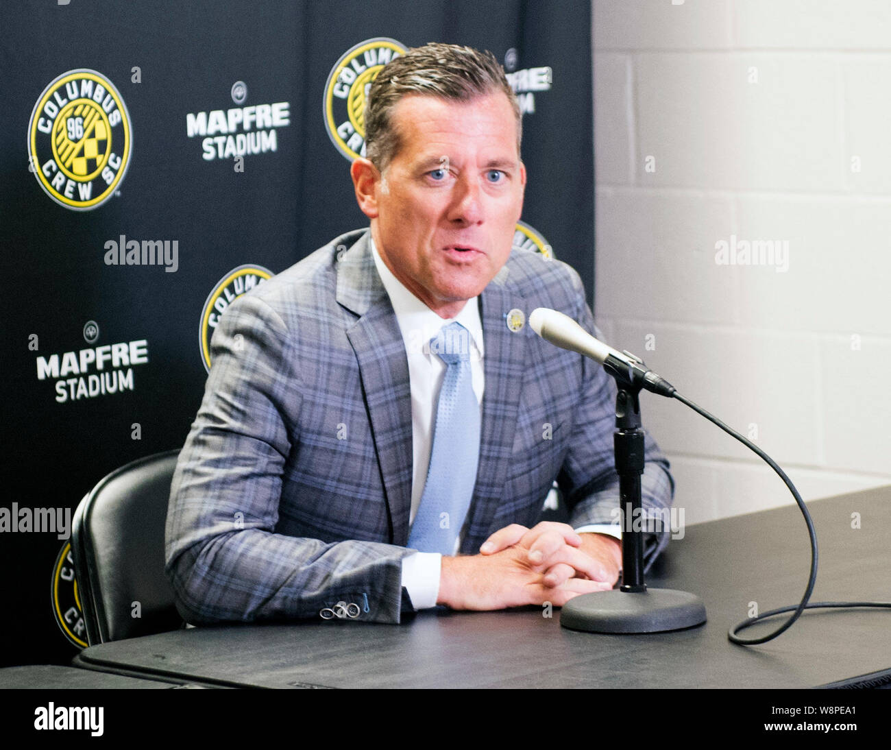 Football pitch management hi-res stock photography and images - Alamy