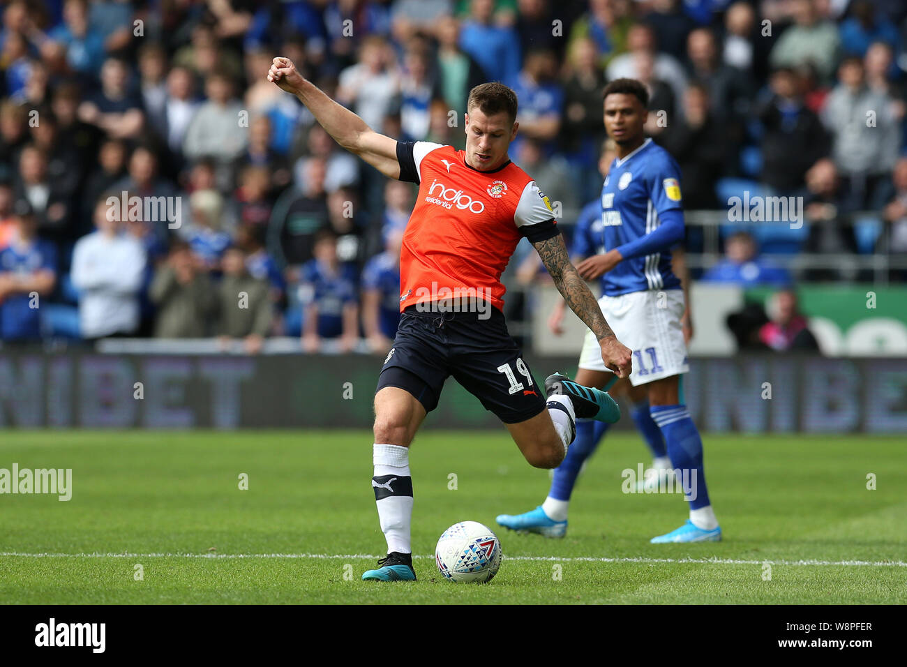 James collins luton hi-res stock photography and images - Alamy