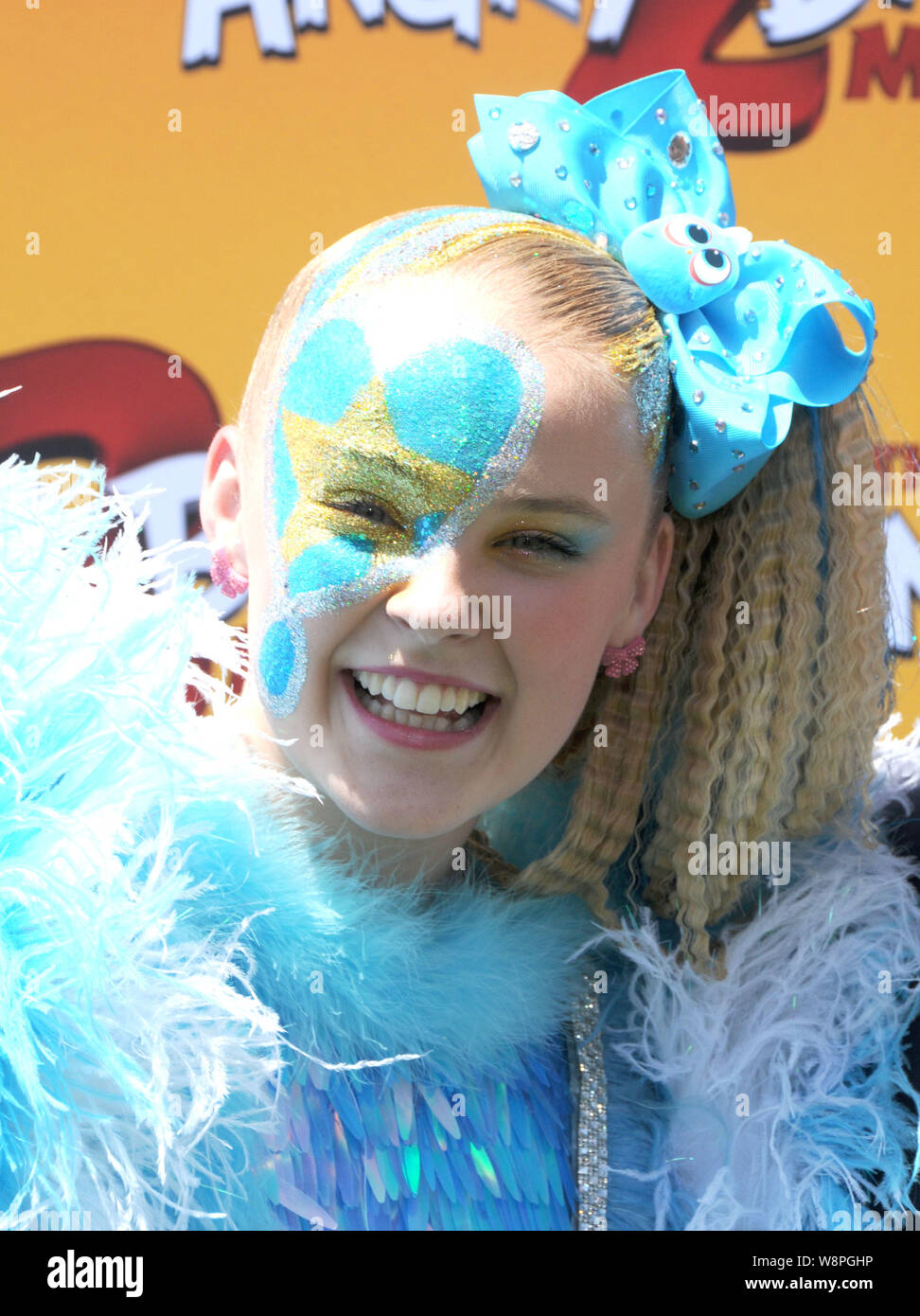 Los Angeles, California, USA 10th August 2019 Actress Jojo Siwa attends ...