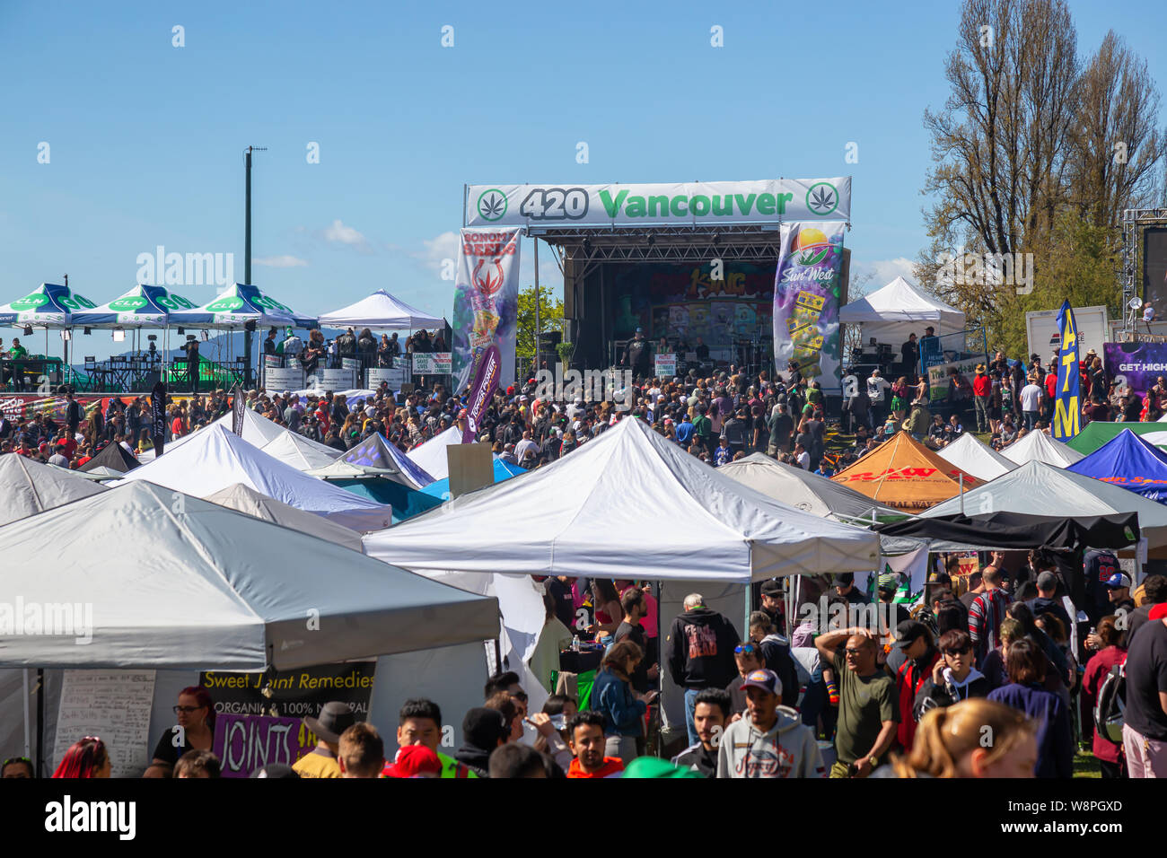 Downtown Vancouver, British Columbia, Canada - April 20, 2019: Crowd of ...