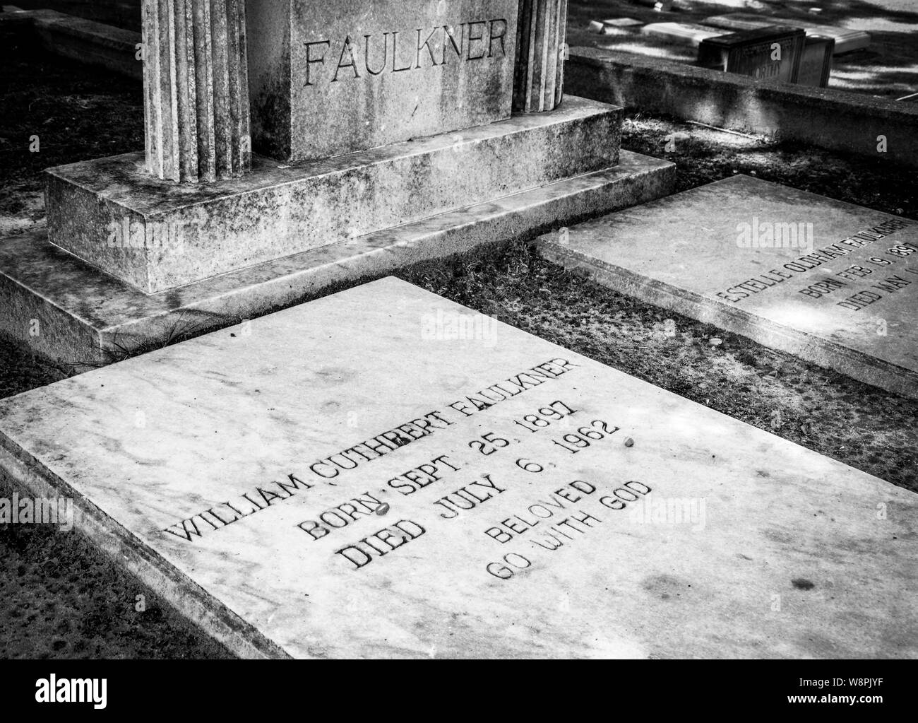 Estelle Oldham's Instagram, Twitter & Facebook on IDCrawl