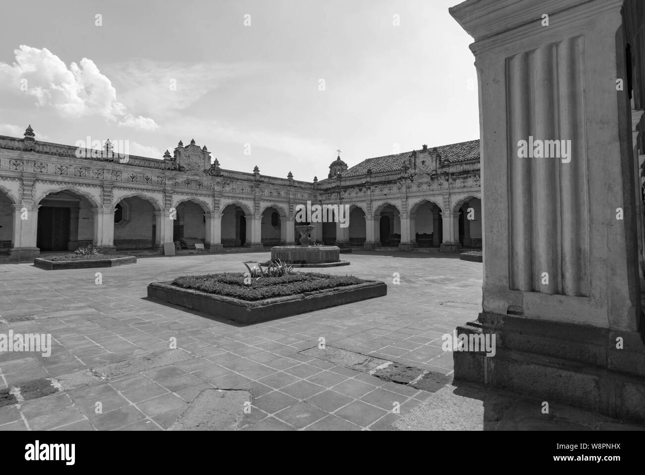 Stone arches, beautiful courtyard and other architectural details ...