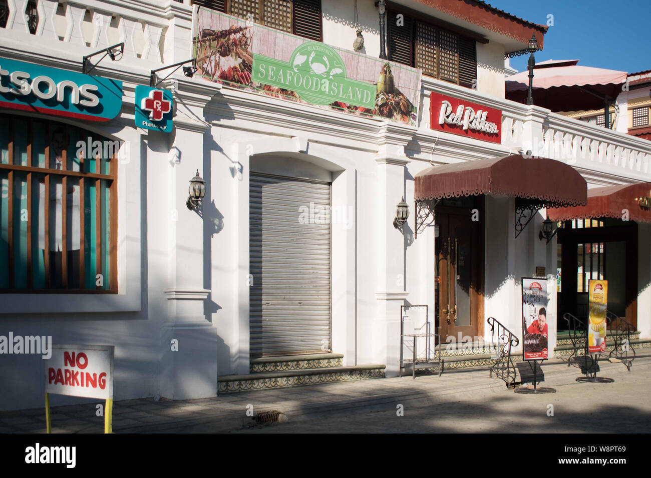 JULY 14, 2019-VIGAN PHILIPPINES : Retail stores and restaurants in ...