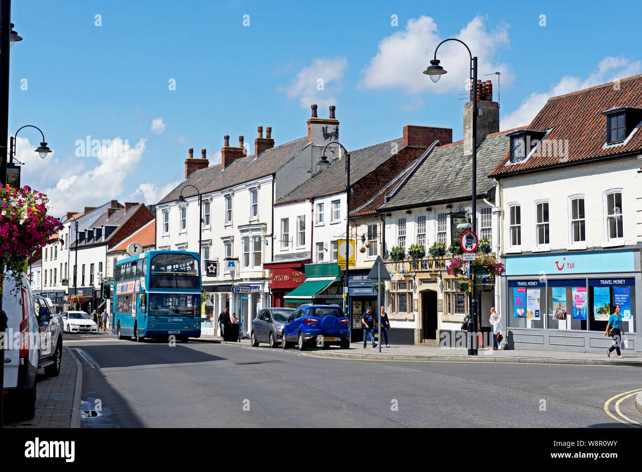 High street selby hi-res stock photography and images - Alamy