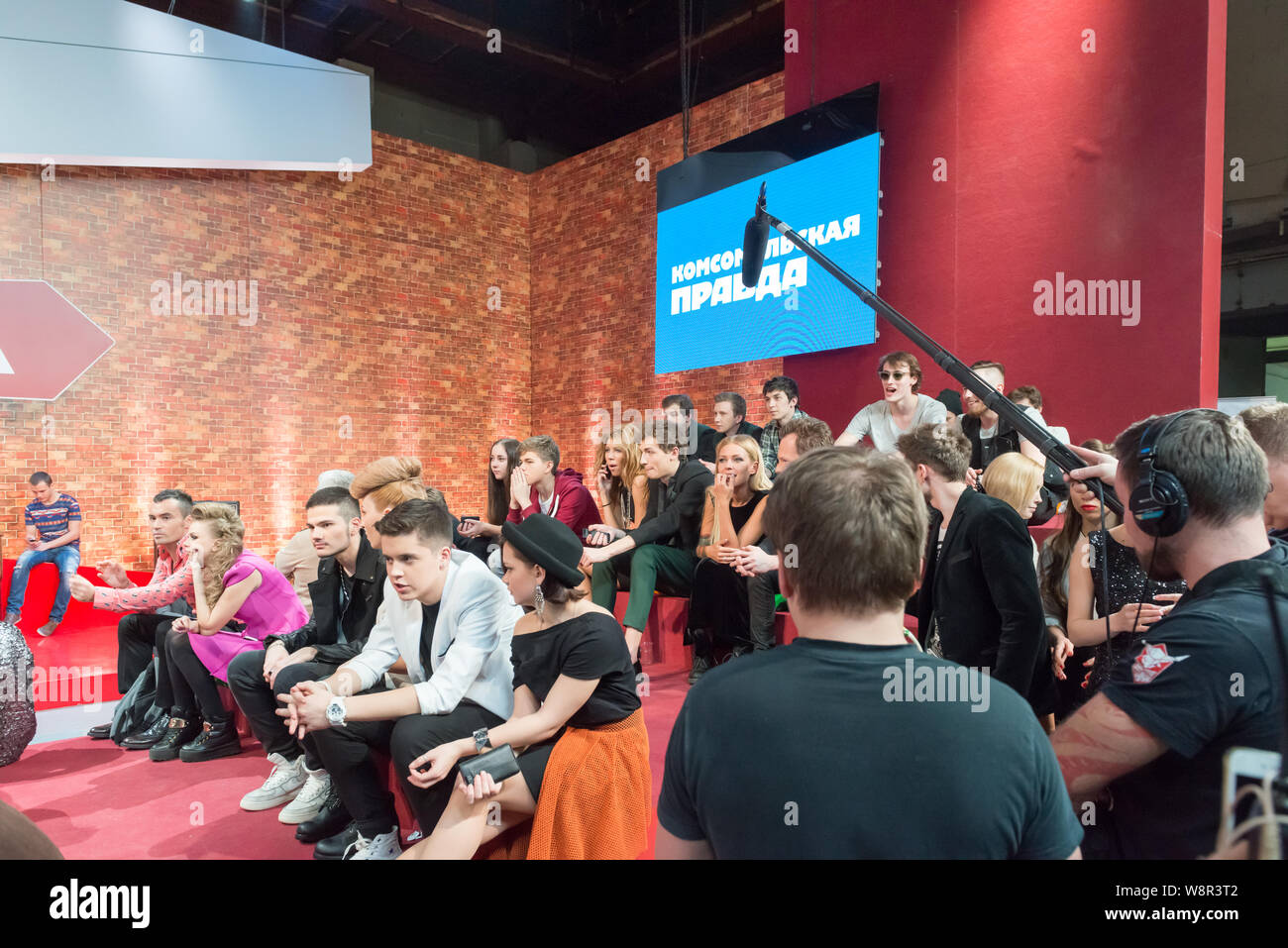 TV show filming backstage Stock Photo - Alamy