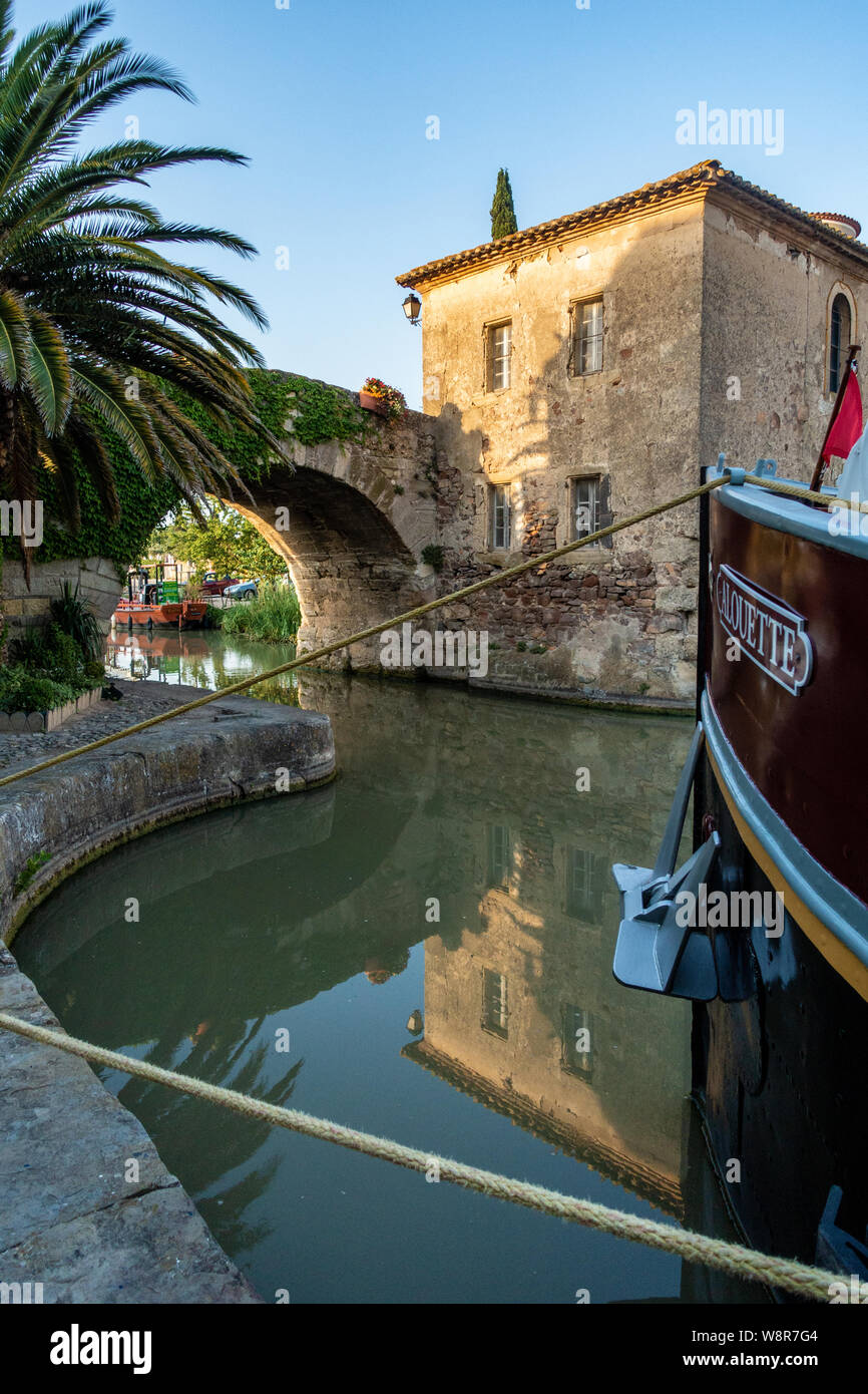 The 17th century Saint-Marcel bridge in Le Somail, France Stock Photo ...