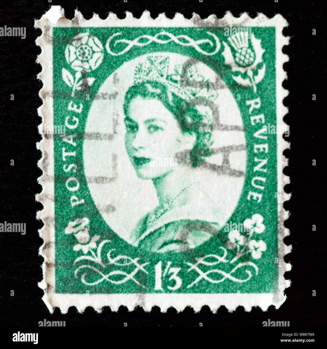Queen elizabeth ii 1953 portrait hi-res stock photography and images ...