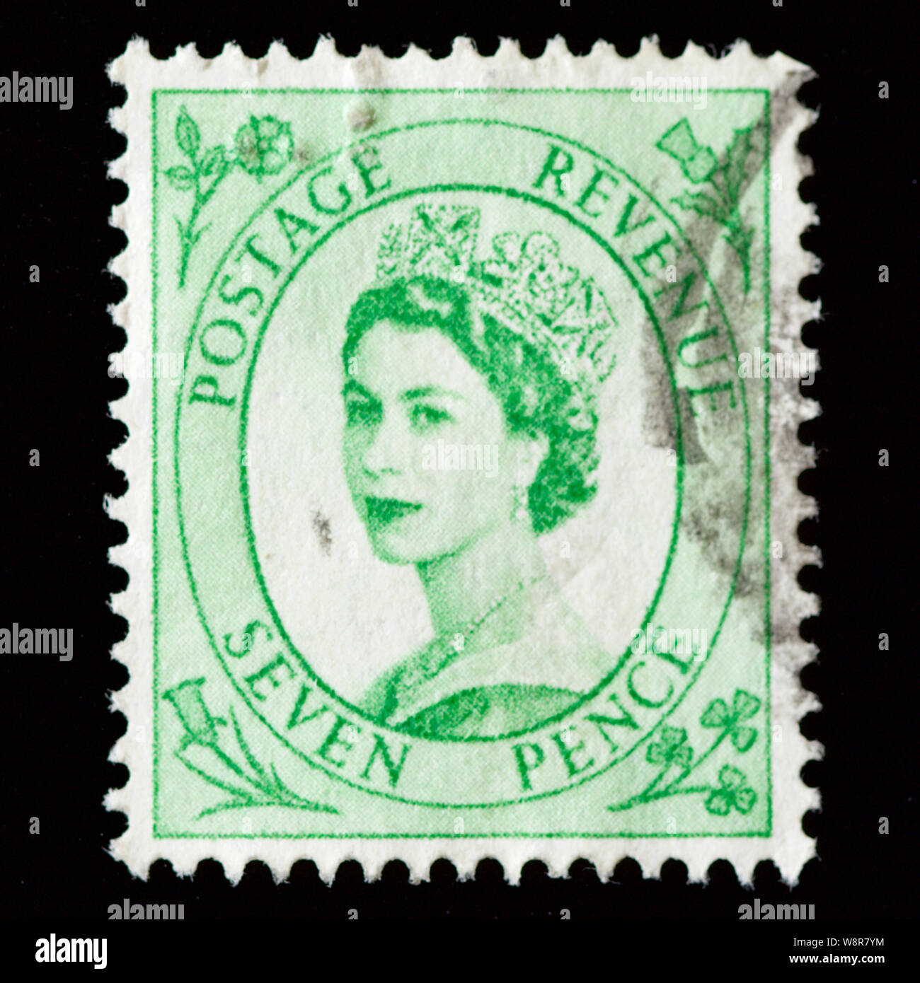 Queen elizabeth ii 1954 wilding portrait hi-res stock photography and ...