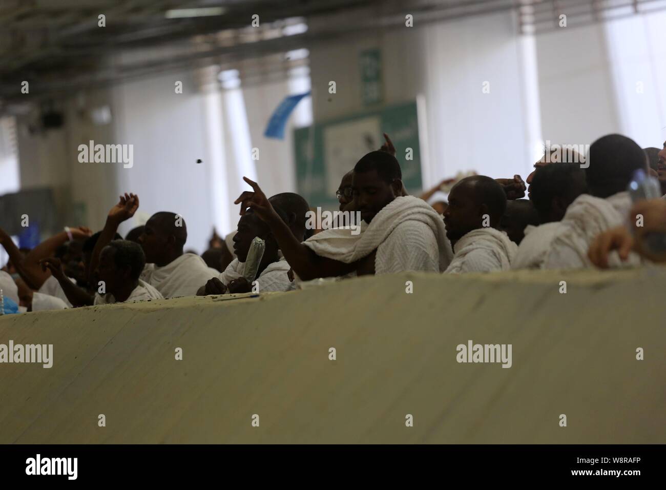 Mecca, Mecca, Saudi Arabia. 11th Aug, 2019. Muslim pilgrims throw ...