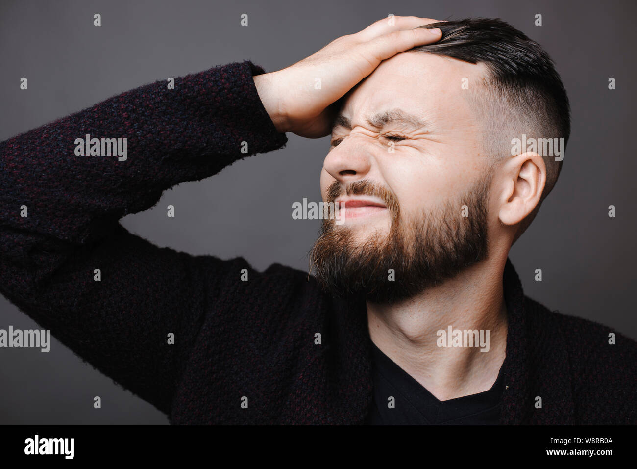 Slapping face hi-res stock photography and images - Alamy