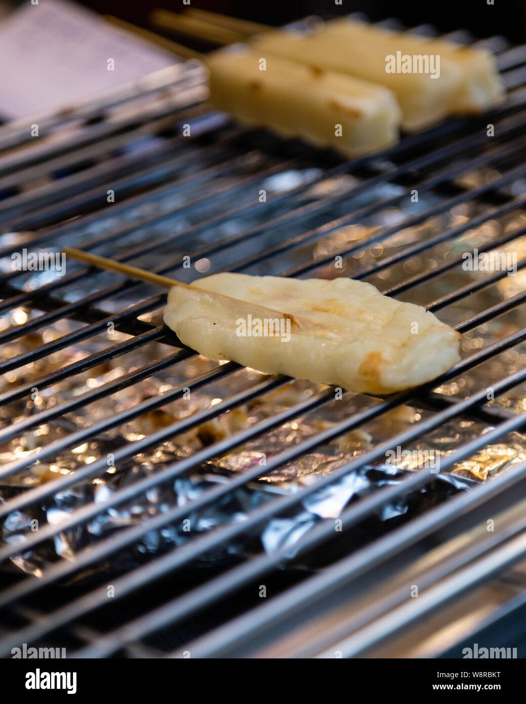 Japanese mochi japanese rice cake hi-res stock photography and images ...