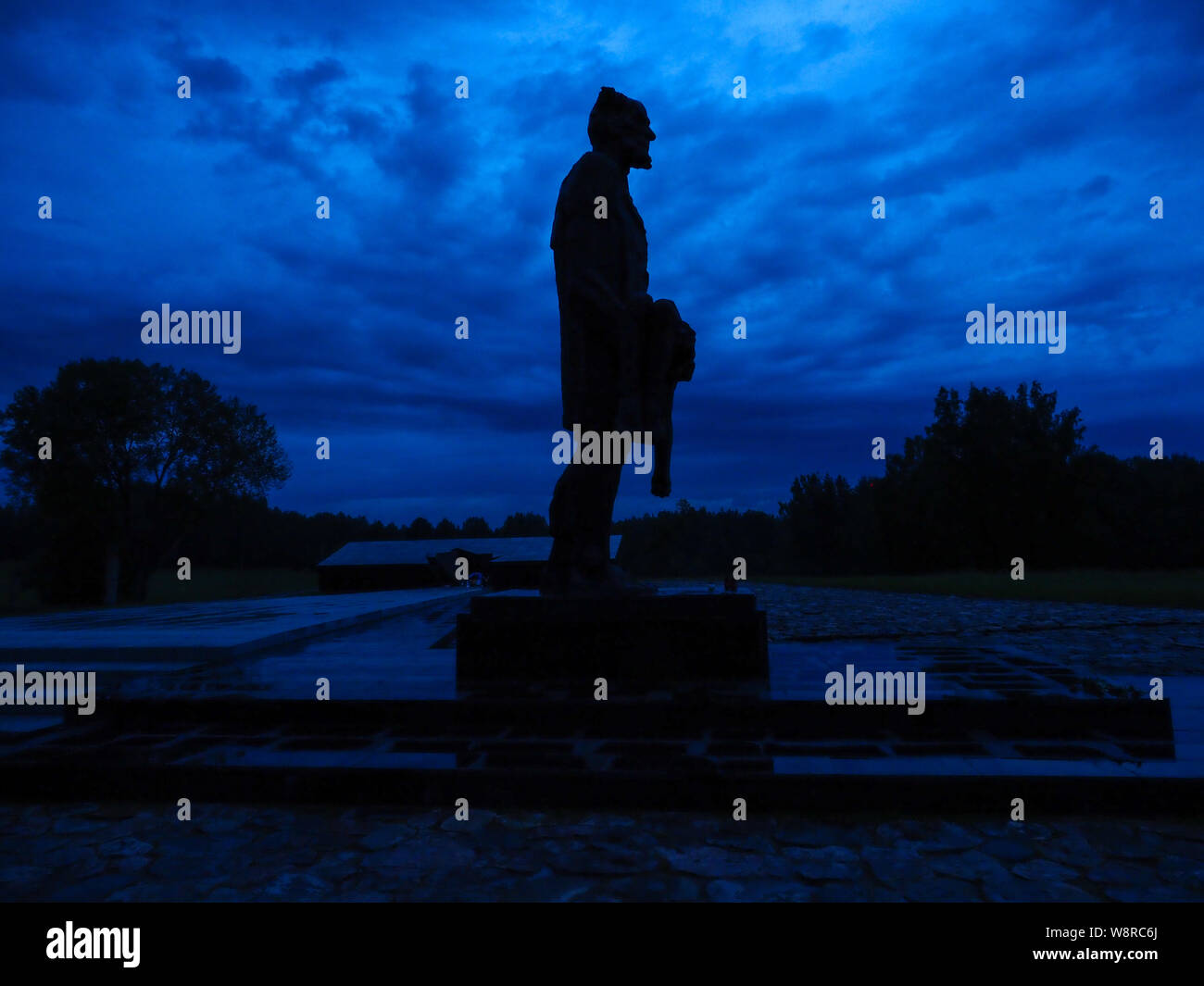 Khatyn massacre hi-res stock photography and images - Alamy