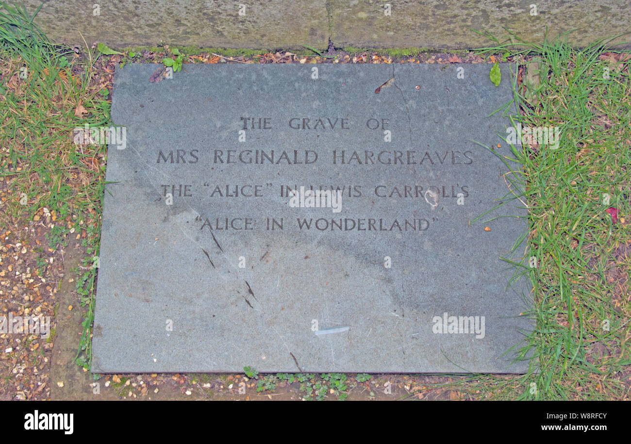 HAMPSHIRE; LYNDHURST; GRAVE OF ALICE LIDDEL (ALICE IN ALICE IN ...